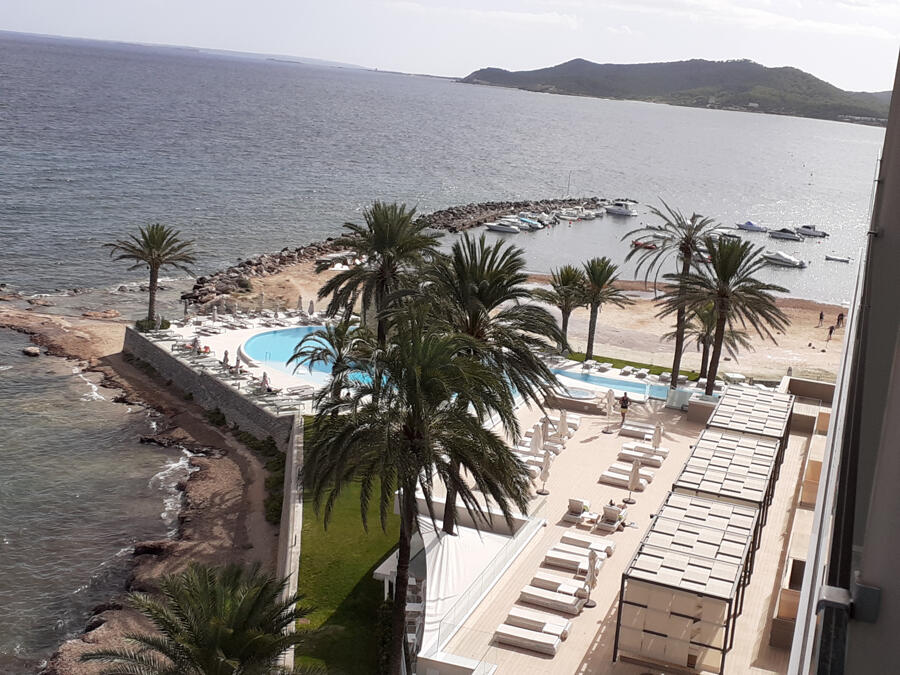 Hotel Torre del Mar - Ibiza, Playa de en Bossa. Desde 146.38€ - Central ...