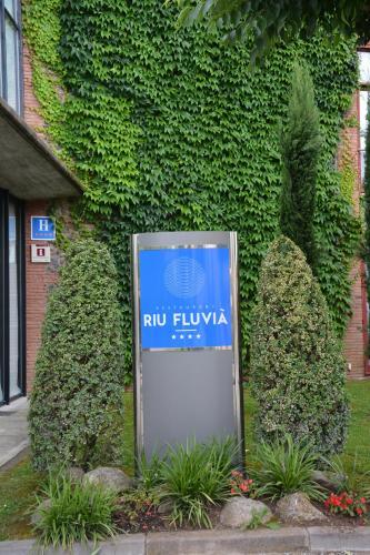 Hotel Riu Fluviá, Olot. Desde 101.36€ - Central de Reservas