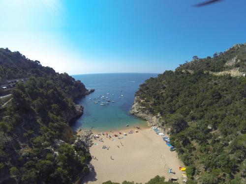 Pola Giverola Camp, Tossa de Mar - Central de Reservas