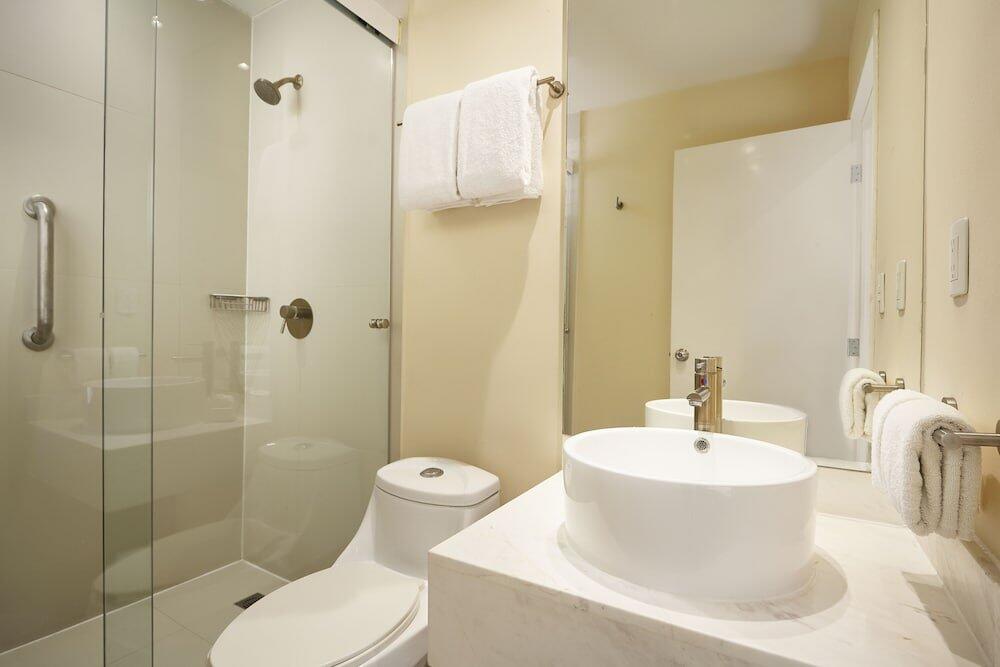 Hotel One Saltillo Aeropuerto, Saltillo - Central de Reservas