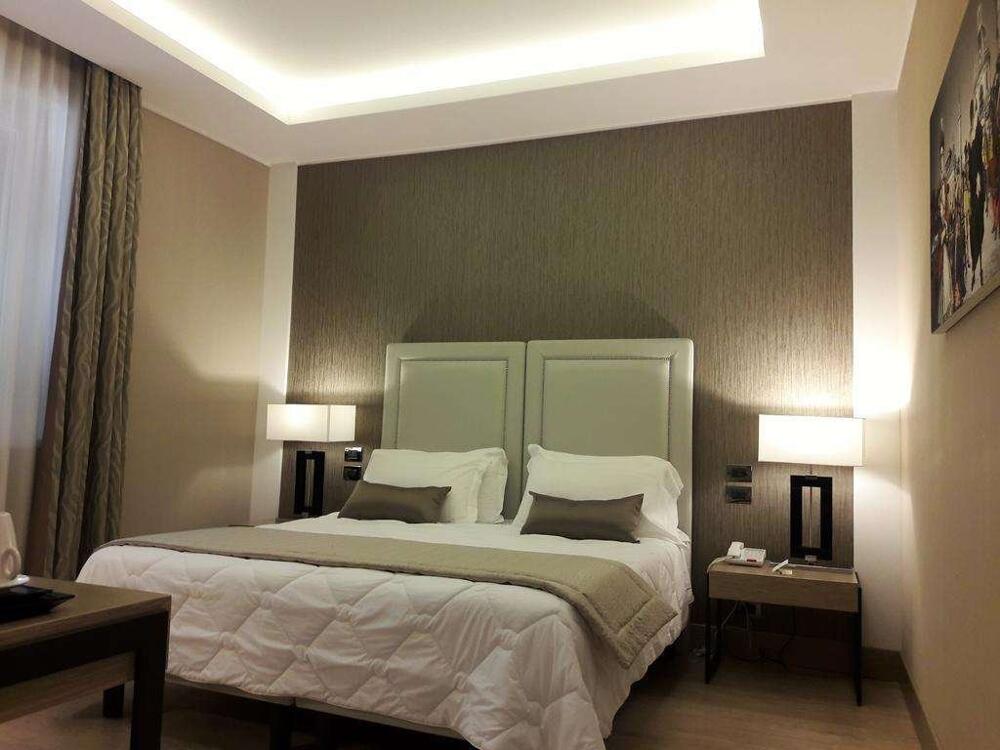 Hotel Genova, Roma. Desde 95.41€ - Central de Reservas