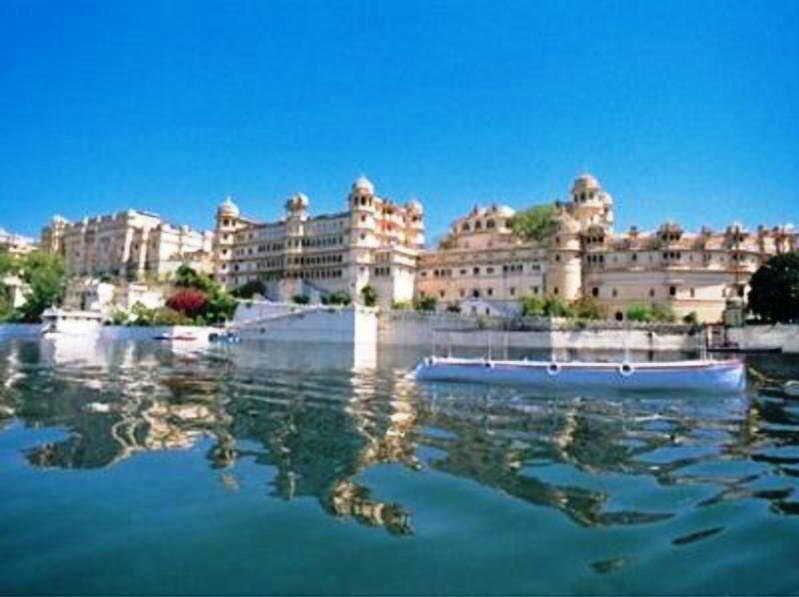 Shiv Niwas Palace by HRH Group of Hotels, Udaipur - Central de Reservas