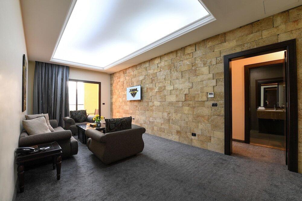 Reston Hotel, Jounieh - Central de Reservas