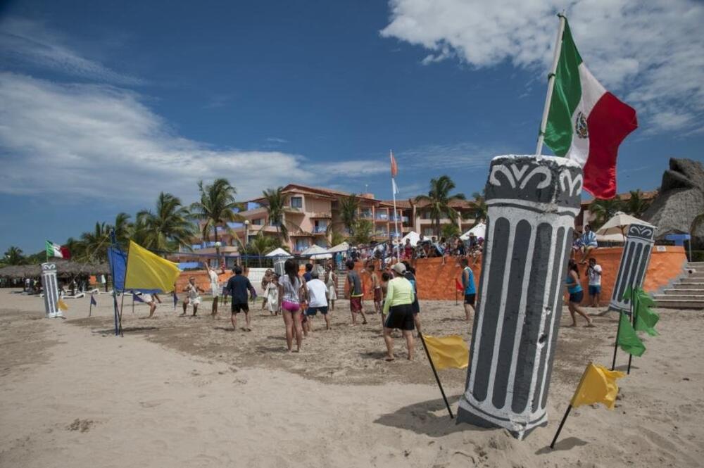 Hotel Los Angeles Locos - All Inclusive, Tenacatita. Desde 202.22 ...