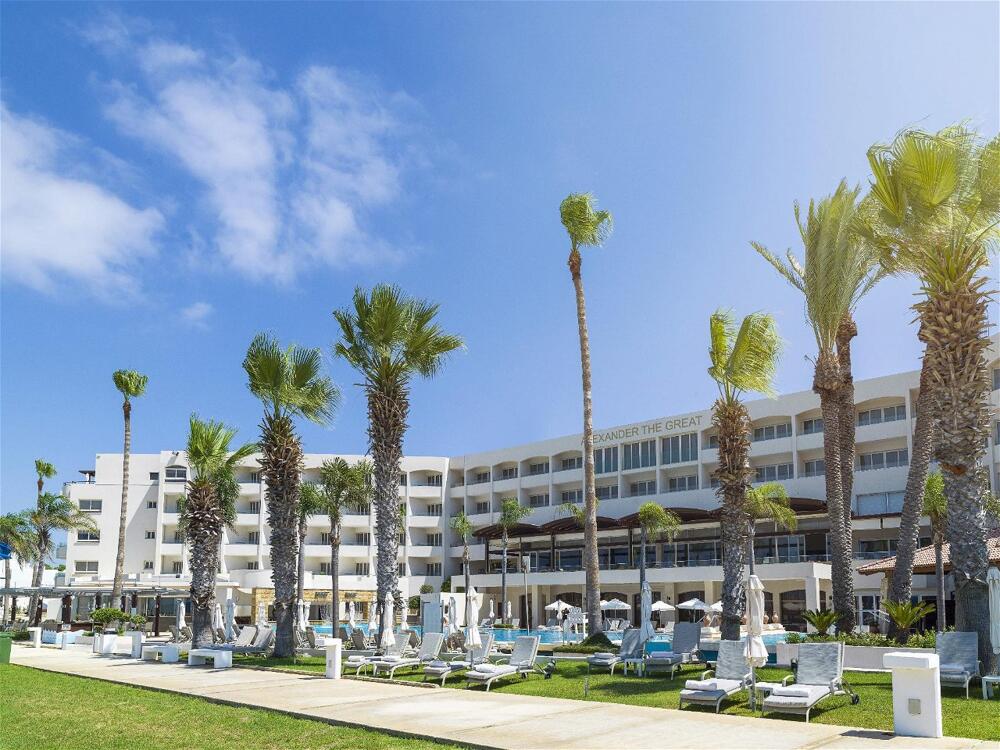 Alexander The Great Beach Hotel, Pafos. Desde 250.53€ - Central de Reservas