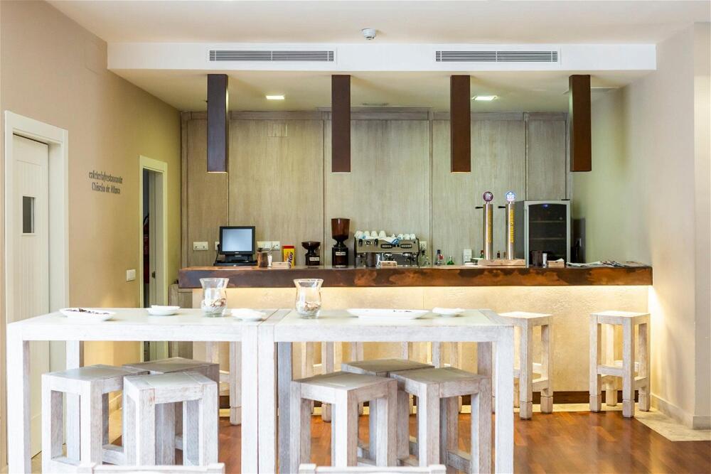 Hotel Altora, Tomelloso. Desde 75€ - Central de Reservas