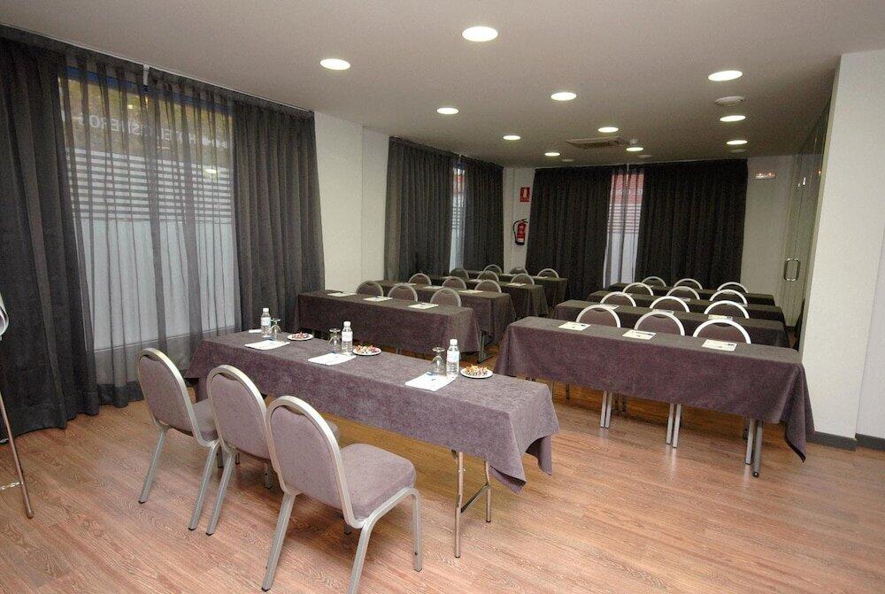 Hotel Cisneros, Alcalá de Henares. Desde 60.76€ - Central de Reservas