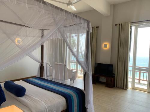 Hotel Refresh Blue, Hikkaduwa - Central de Reservas