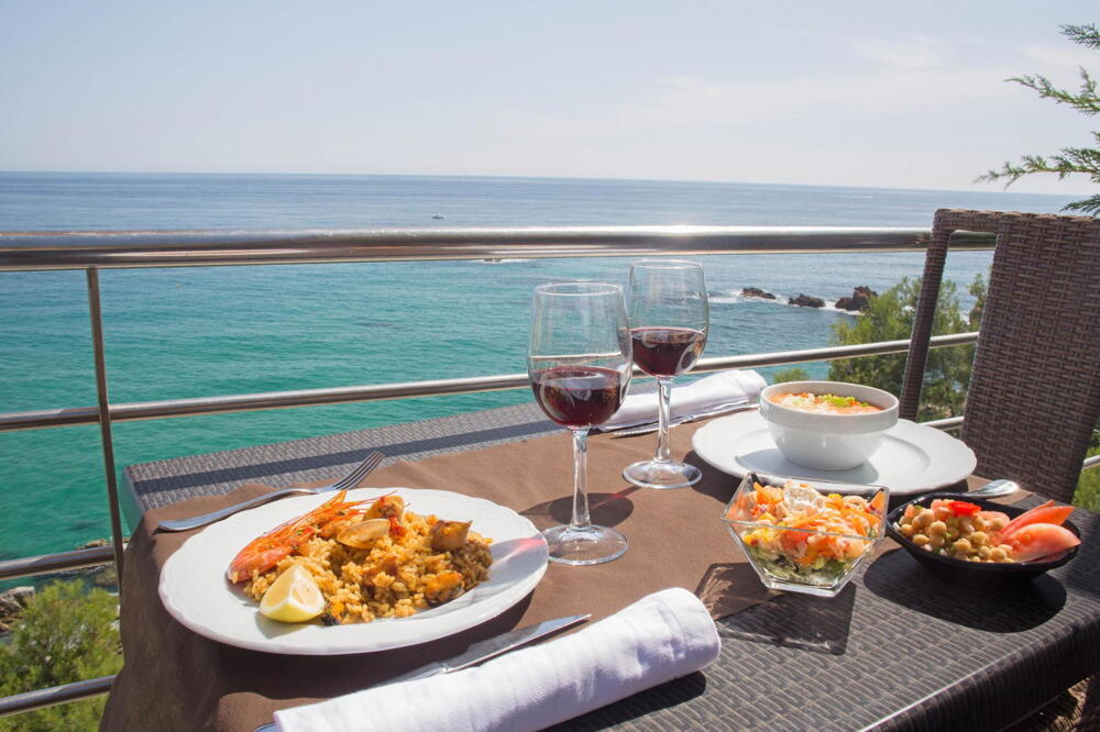 Hotel Cap Roig & Spa by Brava Hoteles, Platja d'Aro. Desde 79.22 ...