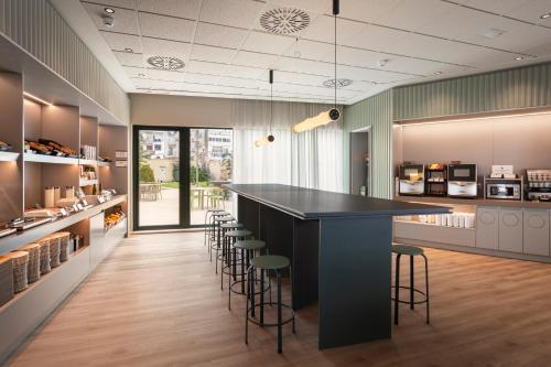 B&B HOTEL Valencia Arena, Valencia. Desde 85€ - Central de Reservas