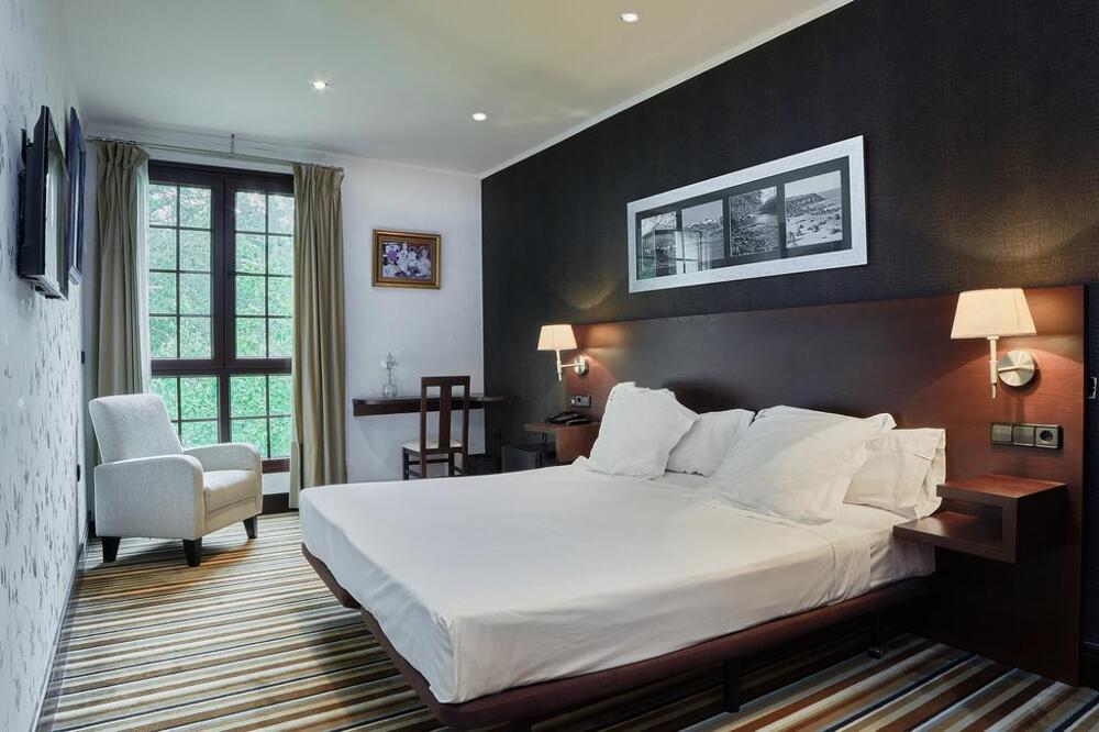 Hotel Granda, Cangas de Onís. Desde 54.41€ - Central de Reservas