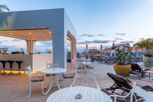 Hotel TUI Blue Gardens - Adults-only - Savoy Signature, Funchal. Desde ...