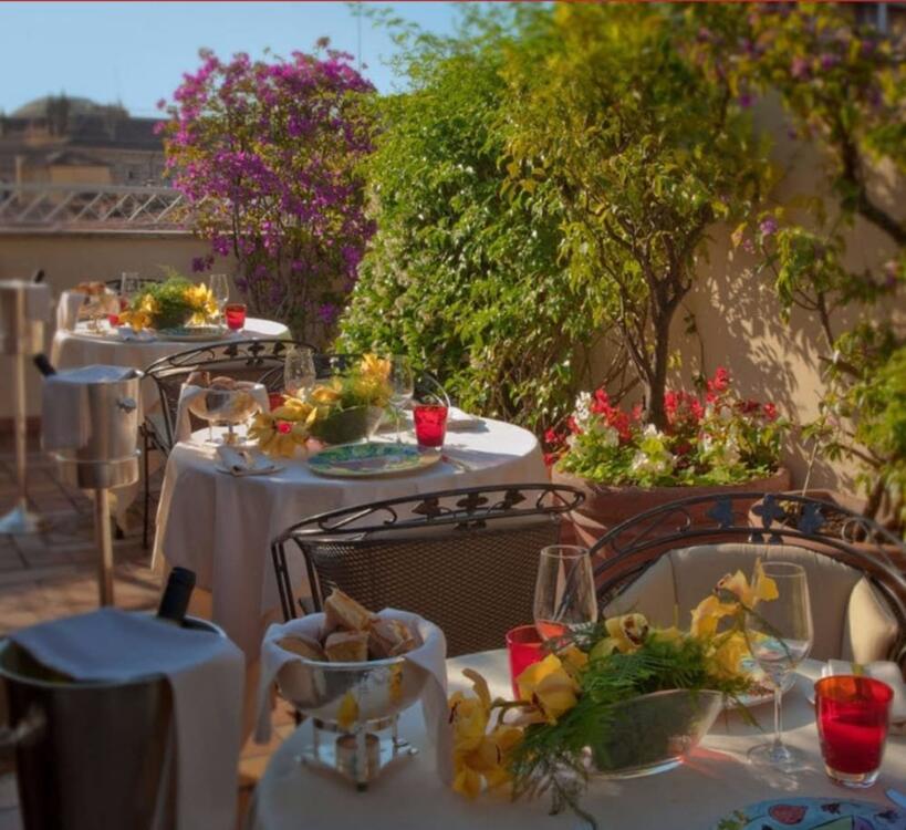 Bio Hotel Raphael - Relais & Châteaux, Roma. Desde 365.5€ - Central de ...