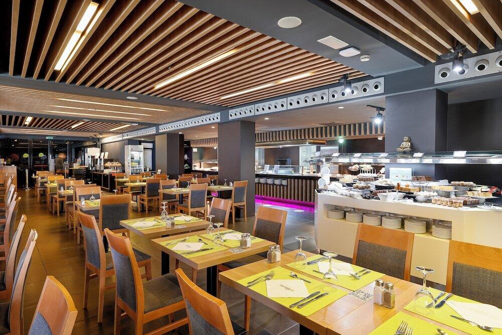 Flash Hotel Benidorm - Recommended Adults Only 4 Sup, Benidorm. Desde ...