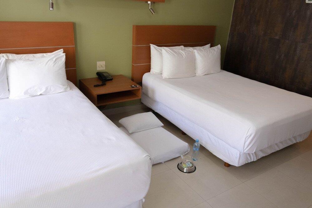 Calafia Hotel, Mexicali - Central de Reservas