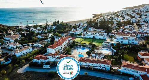 Luz Bay Hotel, Praia da Luz - Centraldereservas.com