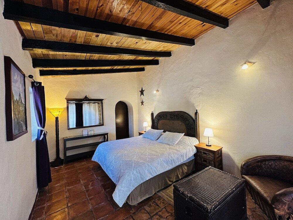 Hotel Parador Vernal, Bernal - Central de Reservas