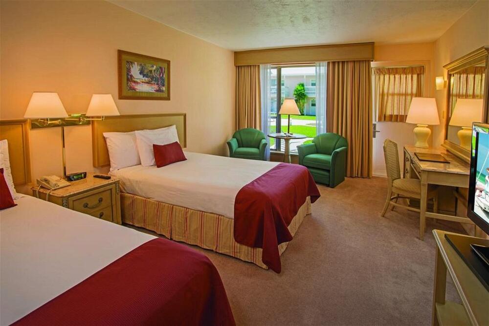 Sandcastle resort at lido beach store