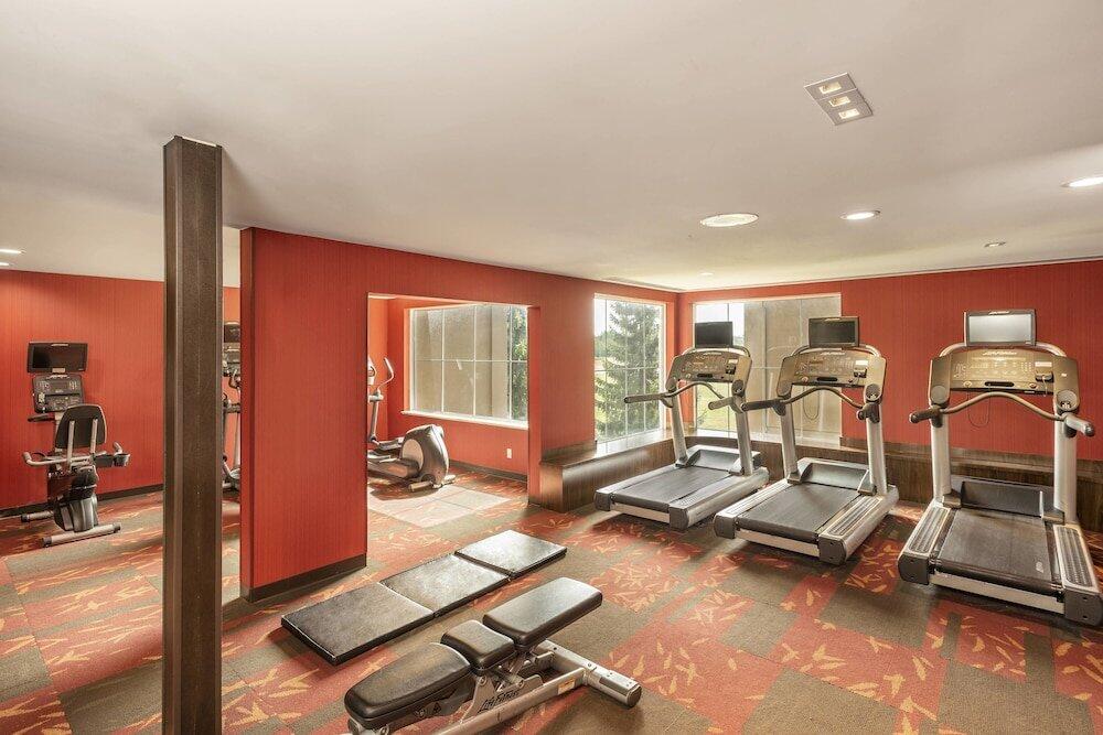 Hotel Courtyard by Marriott Waterloo St. Jacobs, Waterloo ...