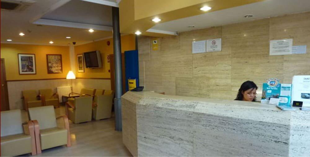 Hotel Roma Reial, Barcelona - Centraldereservas.com