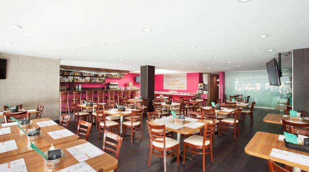 Hotel MX garibaldi, Ciudad de México. Desde 45.81€ - Centraldereservas.com