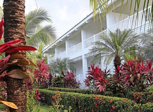 Hotel Azul Ocean Club Beachfront, Playa Azul. Desde 181.39€ - Central ...