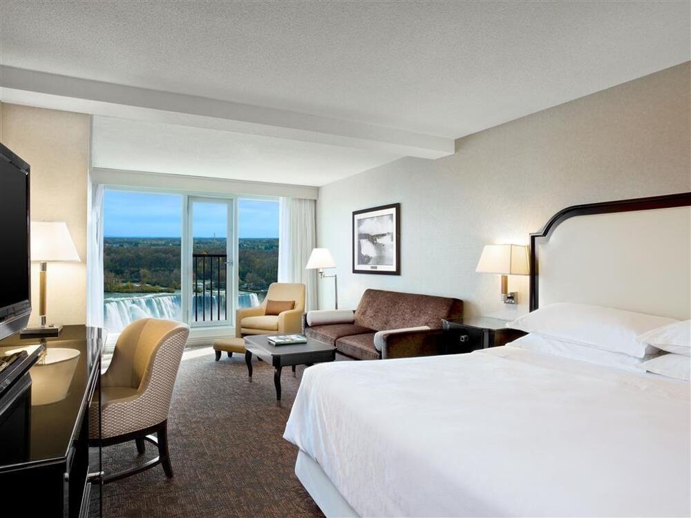 Sheraton Fallsview Hotel, Niagara Falls - Centraldereservas.com
