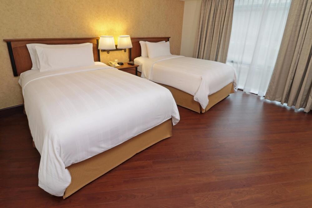 Hotel MS Milenium Monterrey Curio Collection by Hilton, Monterrey ...