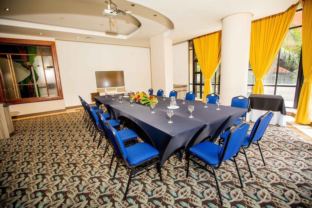 Hotel Dann Carlton Cali, Santiago de Cali. Desde 97.05€ - Central de ...