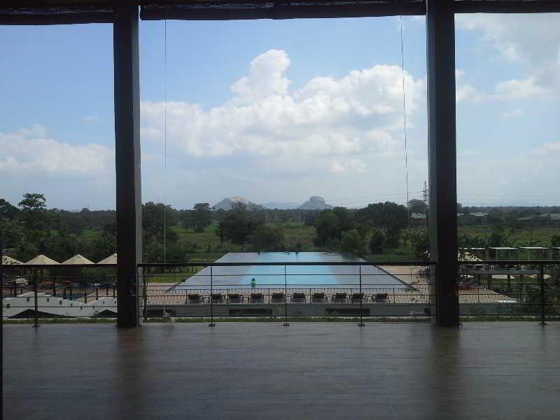 Hotel Aliya Resort & Spa, Sigiriya - Centraldereservas.com