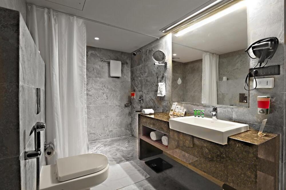 Hotel Temple Tree, Shirdi Newly Renovated, Shirdi - Central de Reservas