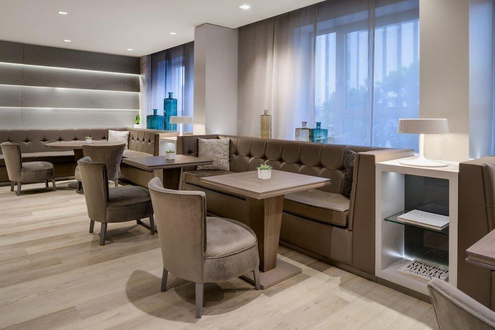 Hotel SH Colón Valencia, Valencia. Desde 121.81€ - Central de Reservas