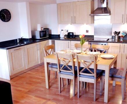 Go Native Tower Bridge Apartments, London - Reserving