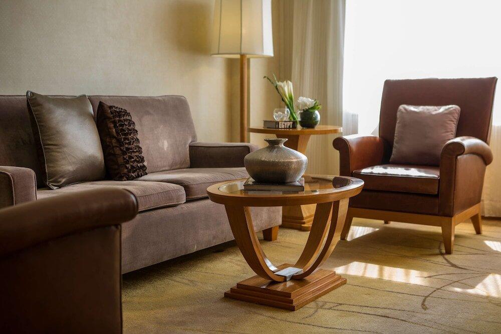 Hotel Radisson Collection Yangtze Shanghai, Shanghai ...