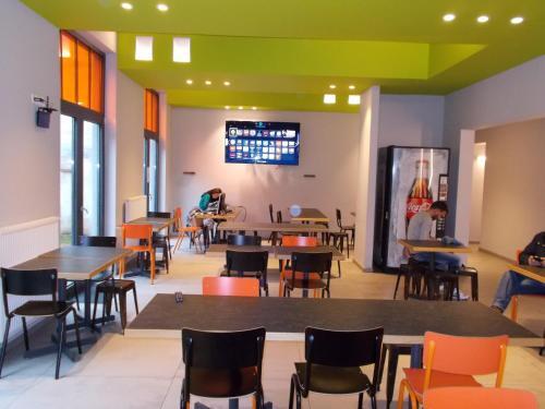 Brxxl 5 City Centre Hostel, Bruselas. Desde 80.75€ - Centraldereservas.com