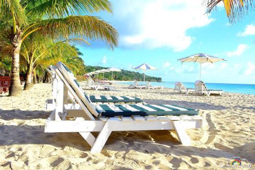 Arenas Beach Hotel, Corn Island - Central de Reservas
