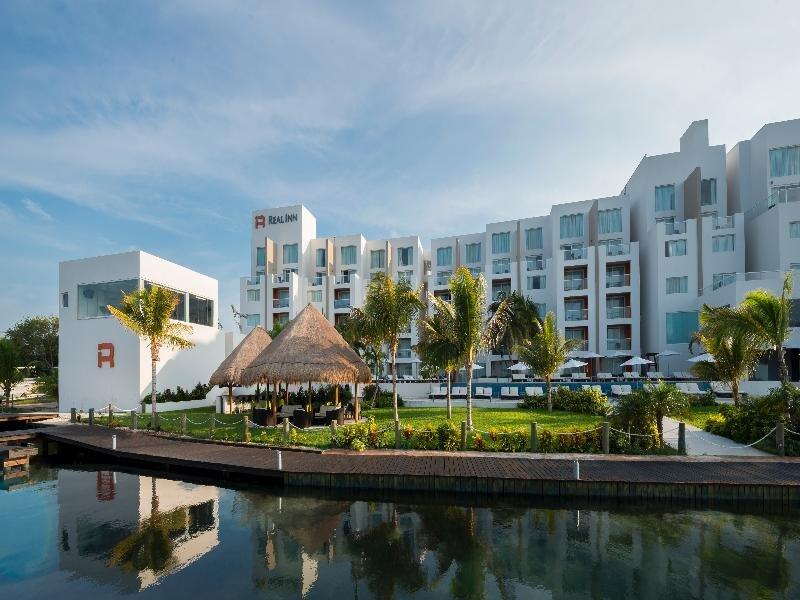 Hotel Real Inn Cancún, Cancún - Reserving