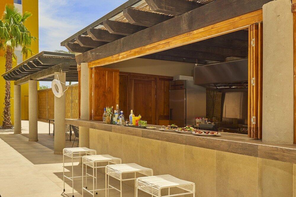 Hotel City Express Suites by Marriott Cabo San Lucas, Cabo San Lucas ...