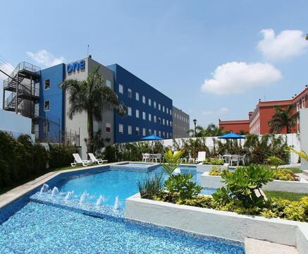 Hotel Fiesta Inn Cuernavaca, Cuernavaca - Central de Reservas