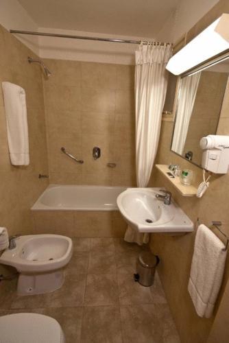 Hotel Austral Express, Comodoro Rivadavia - Central de Reservas