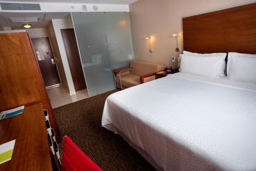 Hotel Four Points By Sheraton Queretaro Norte, Santiago de Queretaro ...