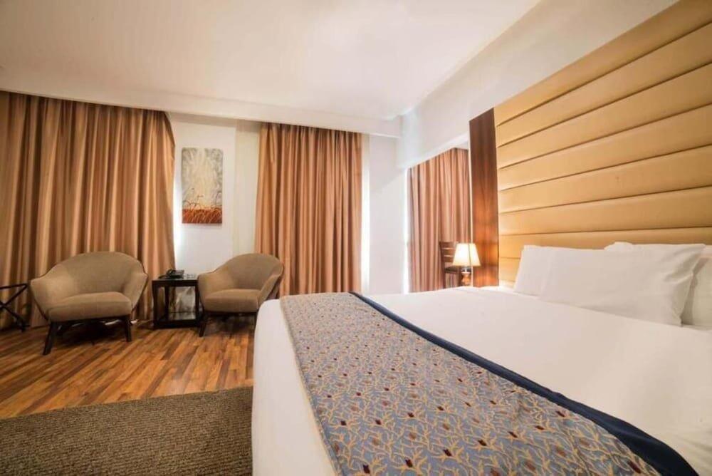 Hotel Golden Tulip Al Khobar Suites, Al-Khobar - Centraldereservas.com