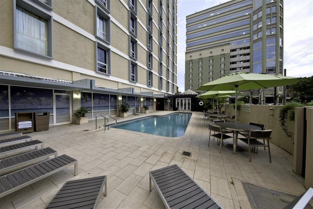 Hotel Courtyard by Marriott San Juan Miramar, San Juan ...