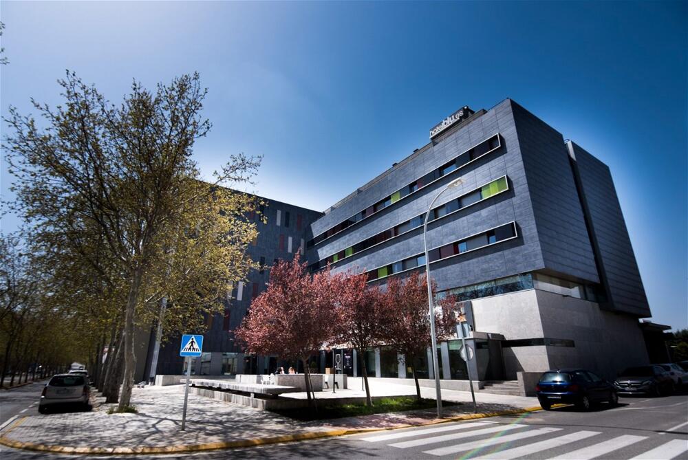 Hotel Blu Almansa, Almansa. Desde 71.77€ - Central de Reservas