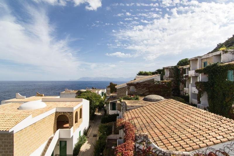 Apartamentos Calampiso Resort, San Vito lo Capo - Central de Reservas