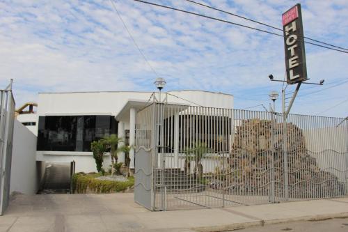 Hotel Embassy Beach, Pisco - Central de Reservas