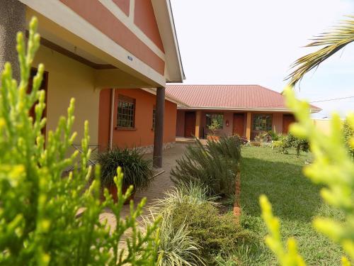 Tik Hotel, Hoima - Central de Reservas