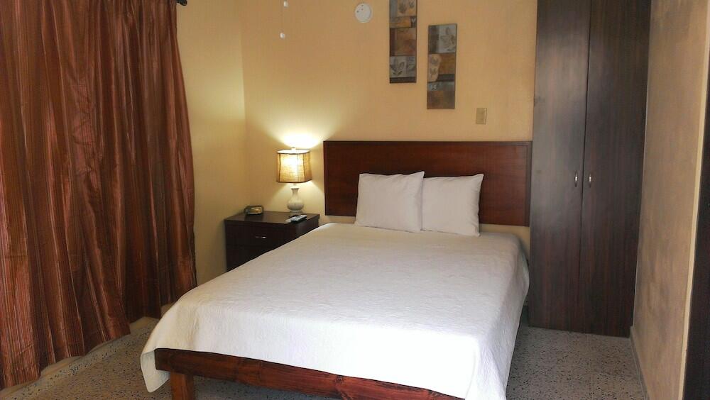 Hotel Combate Beach Resort, Cabo Rojo - Central de Reservas