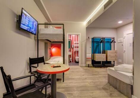 Hotel MEININGER Roma Termini, Roma - Central de Reservas