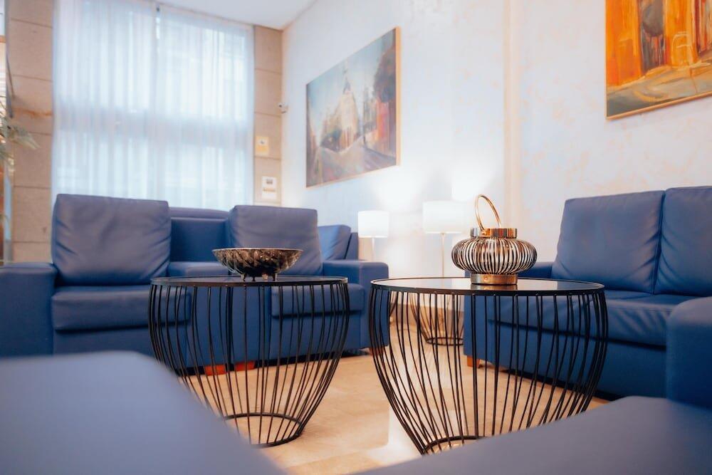 Hotel Porcel Ganivet, Madrid. Desde 83.58€ - Centraldereservas.com